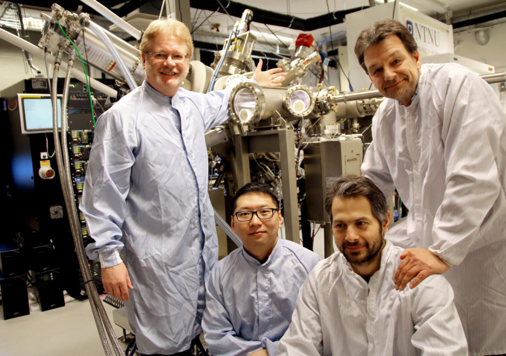 Building miniature lasers with nanowires