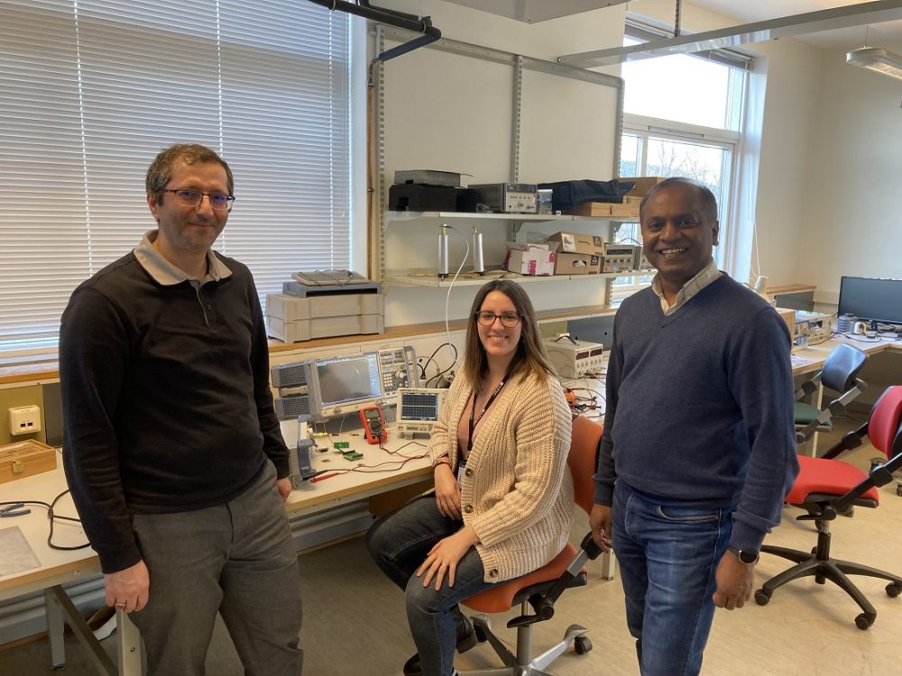 Getting a wireless network under the skin to talk to the brain