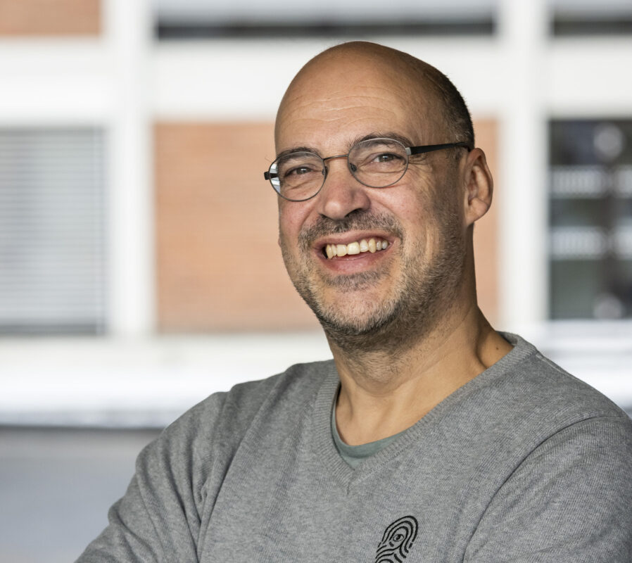 Algorithms can prevent online abuse